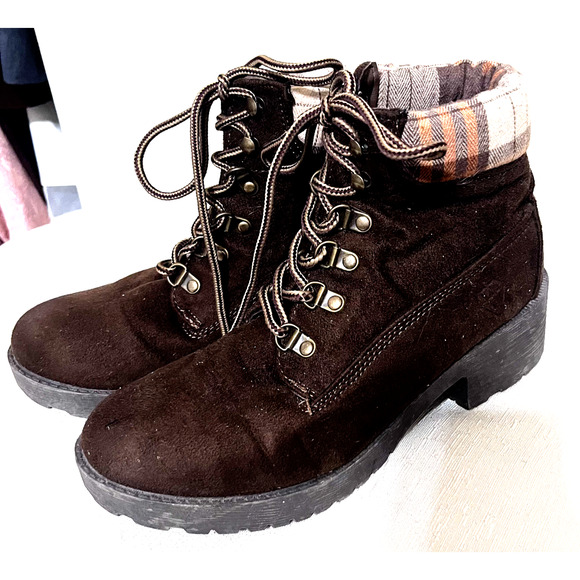 Rock & Candy | Shoes | Rock Candy Boots Womens 8 Brown Faux Suede Plaid ...